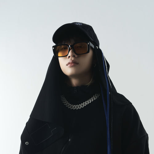 Low G: albums, songs, playlists | Listen on Deezer