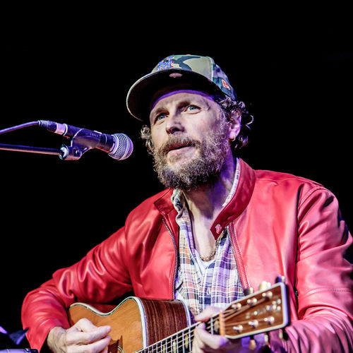 Jovanotti - Ascolta su Deezer | Musica in streaming