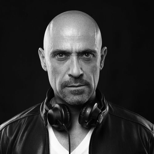 Listen to Stefano Capasso - Radio Show podcast | Deezer