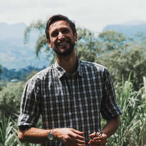 Listen to Sebastián Robledo Podcast podcast | Deezer
