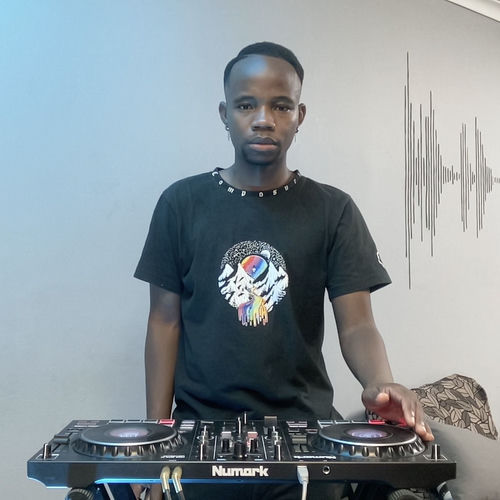 Listen to Bandile SA podcast | Deezer