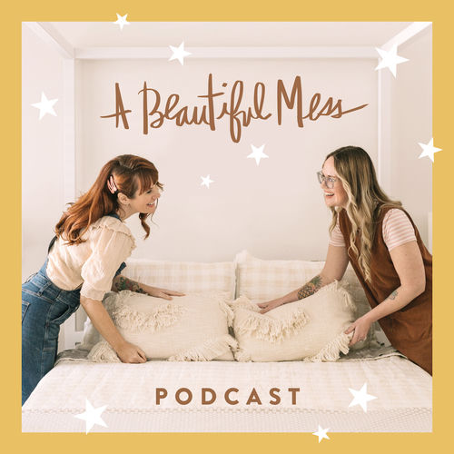 Listen to A Beautiful Mess Podcast podcast | Deezer